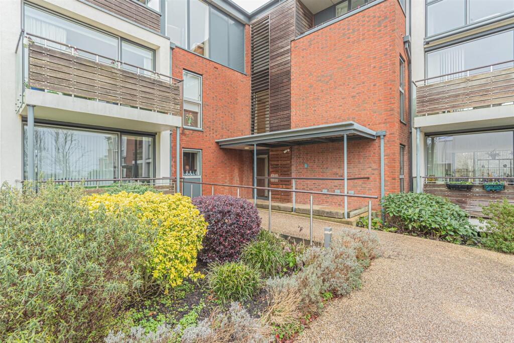 Wadswick Green Luxury Retirement Village In Wiltshire | Rangeford Villages